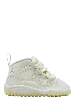 JORDAN 11 Retro Sneakers - Sail/pearl Grey/white