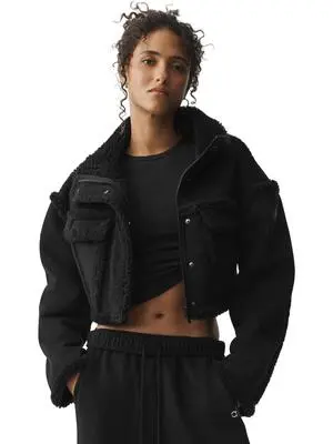 Alo Yoga Faux Shearling Cropped Jacket - Black