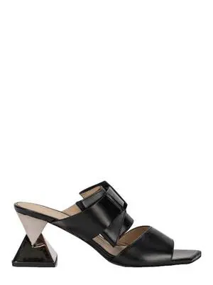 CHRIS DONOVAN Aki Sandal Black