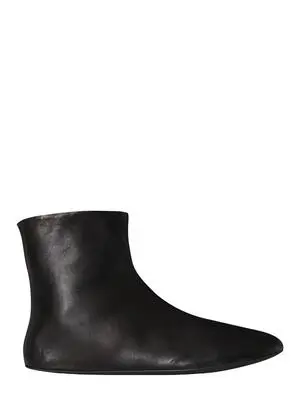 THE ROW Stella Shearling Booties - Black