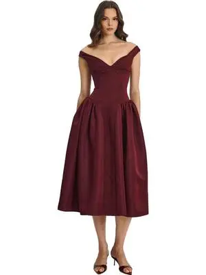MISS CIRCLE Omella Flared Maxi Dress - Burgundy