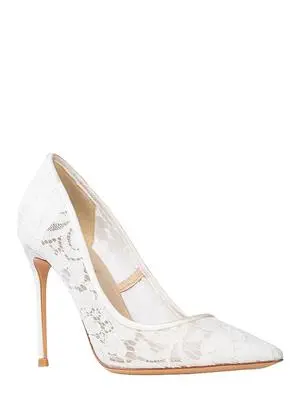 BLACK SUEDE STUDIO Pointed Lace Pumps - White