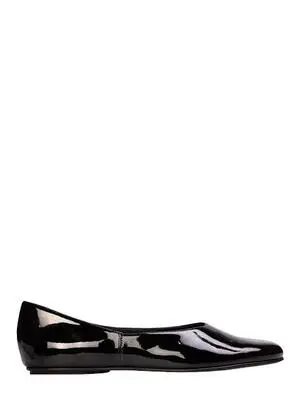 BLACK SUEDE STUDIO Ezra Ballerina Flat - Black Patent