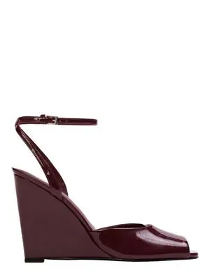 BLACK SUEDE STUDIO Idetta 100 Wedge Sandal - Raisin Patent Leather