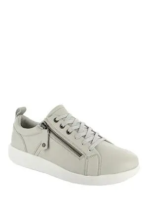 STRIVE Talia Leather Sneaker - Latte