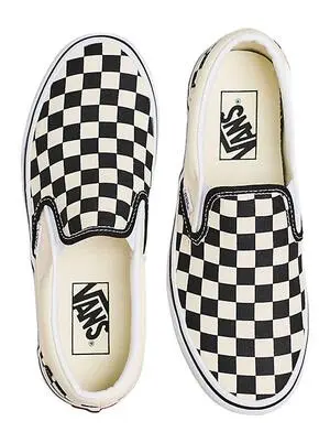 VANS Classic Slip-on Shoes - Black & White Pattern
