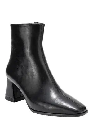PROLOGUE SHOES Arven Block Heel Boot - Black Faux Leather