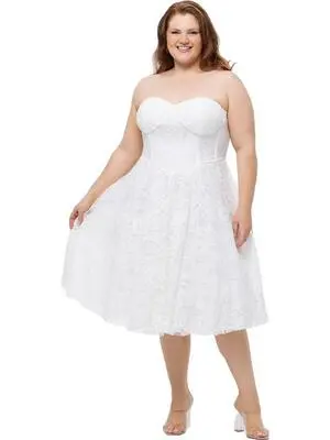 SYDNEY'S CLOSET Sweetheart Strapless Lace Bustier Tea-length Dress - Diamond White