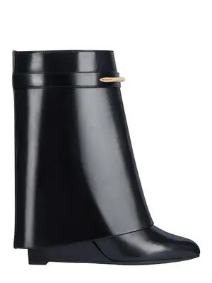 Givenchy Shark Pinch Leather Ankle Boots - Black
