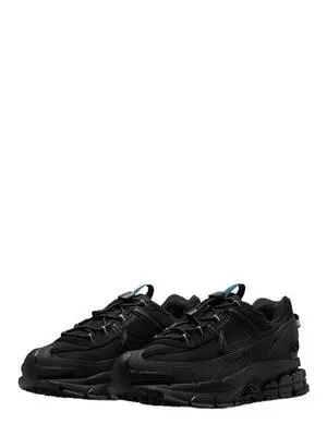 Nike Zoom Vomero Roam Winterized Sneaker - Black/black/black/blue