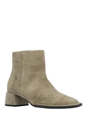 L'AMOUR DES PIEDS Nuvora Block Heel Bootie - Dark Taupe