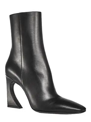 Fendi Leather High Heel Boots - Black