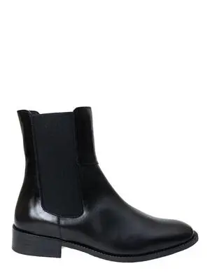 MENINA STEP Balmoral Leather Chelsea Boot - Black