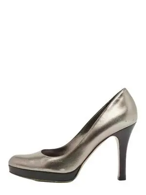Gucci 100mm Metallic Leather Pumps - Silver