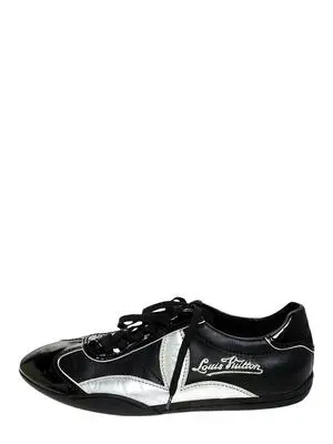 LOUIS VUITTON Leather Sneakers - Black