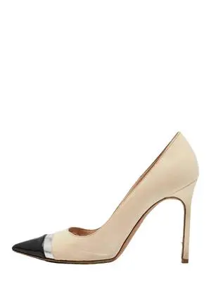 Manolo Blahnik Leather Pumps - Neutrals