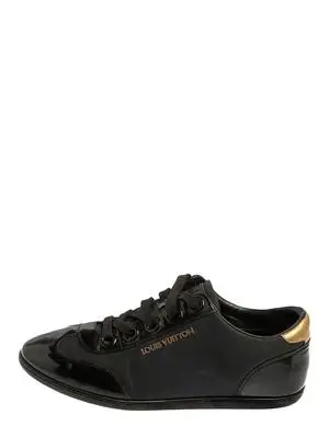 LOUIS VUITTON Leather Lace-up Sneakers - Black