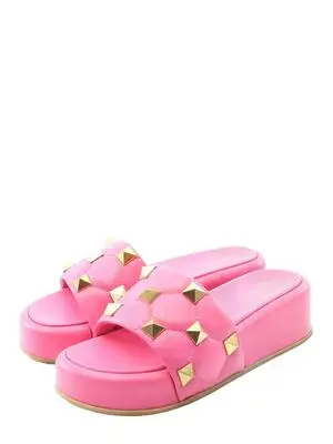 Valentino Garavani Studded Slide Sandals - Pink