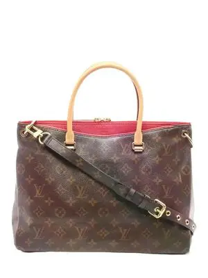 LOUIS VUITTON 2017 Pallas Monogram Handbag - Brown