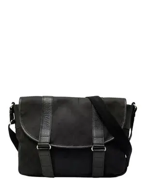 Gucci Gg Nylon Messenger Bag - Black