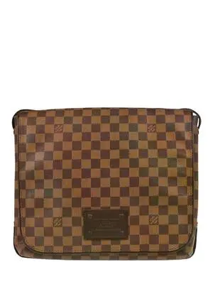 LOUIS VUITTON Brooklyn Mm Shoulder Bag - Neutrals