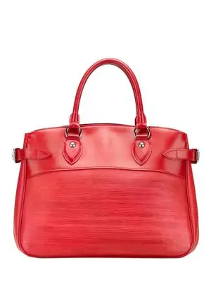 LOUIS VUITTON Pre-owned 2006 Epi Passy Pm Handbag - Red