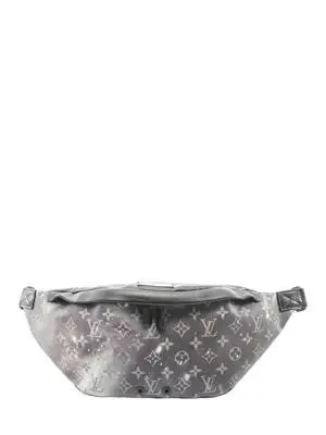 LOUIS VUITTON 2018 Galaxy Discovery Monogram Belt Bag - Grey