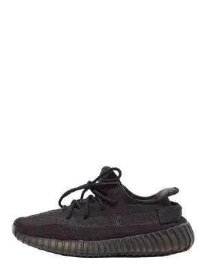 Yeezy Boost 350 Sneakers - Black