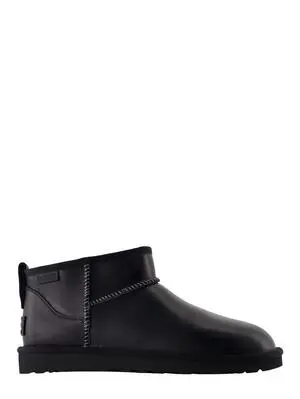 UGG Classic Ultra Mini LTHR Regen Ankle Boots Black