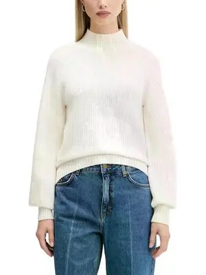 Hugo Ribbed Knit Sweater With Logo Plaque - White