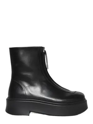 THE ROW Zipped Leather Ankle Boots - Black