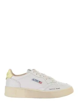 AUTRY Medalist Perforated Low Sneakers - White