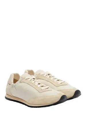 Le Monde Beryl Slim Runner Sneakers - White