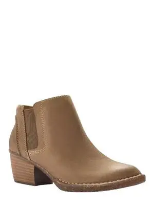 Clarks Kastela Ankle Bootie - Pebble Leather