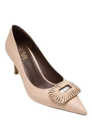 PROLOGUE SHOES Buckle Pointed-toe Pumps - Beige