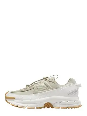 Nike Zoom Vomero Roam Winterized Sneakers - White
