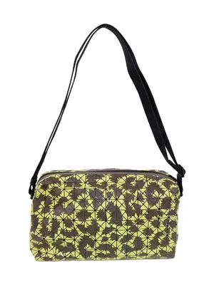 Issey Miyake Geometric-patterned Shoulder Bag - Yellow