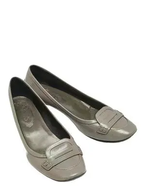 TOD'S Leather Loafer Pumps