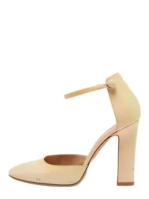 GIANVITO ROSSI Pumps - Neutrals