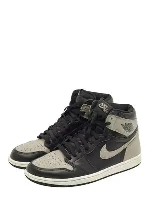 JORDAN Air 1 Retro High-top Sneakers - Black