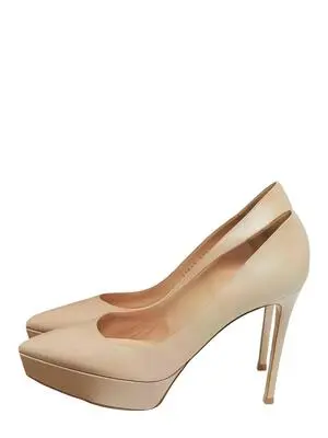 GIANVITO ROSSI Pointed-toe Leather Pumps - Neutrals