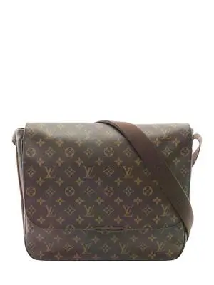 LOUIS VUITTON 2009 Monogram Beaubourg Messenger Mm - Brown
