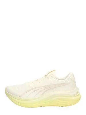 PUMA Magmax Nitro Sneaker - Warm White/gold Moon
