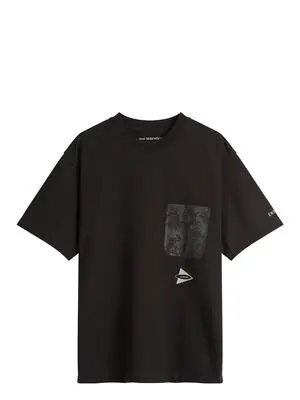 AND WANDER X Print Pocket T-shirt - Black
