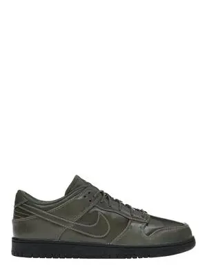 Nike Dunk Low Retro Premium Sneakers Army Olive/black