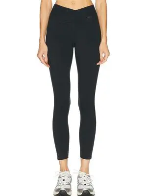 Nike High Waisted 7/8 Legging In Black - Black & Dark Smoke Grey