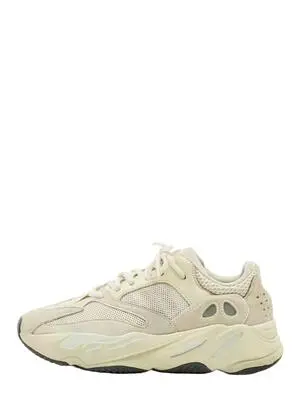 Yeezy Boost 700 Suede Sneakers - Neutrals