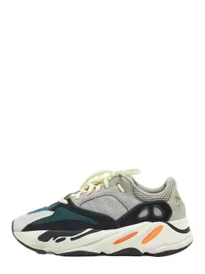 Yeezy Boost 700 Sneakers - Grey