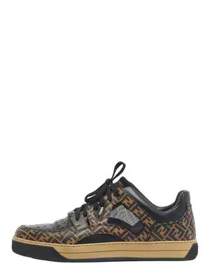 Fendi Logo-motif Sneakers - Black