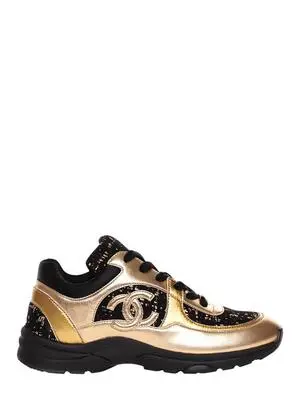 Chanel Sneaker - Gold